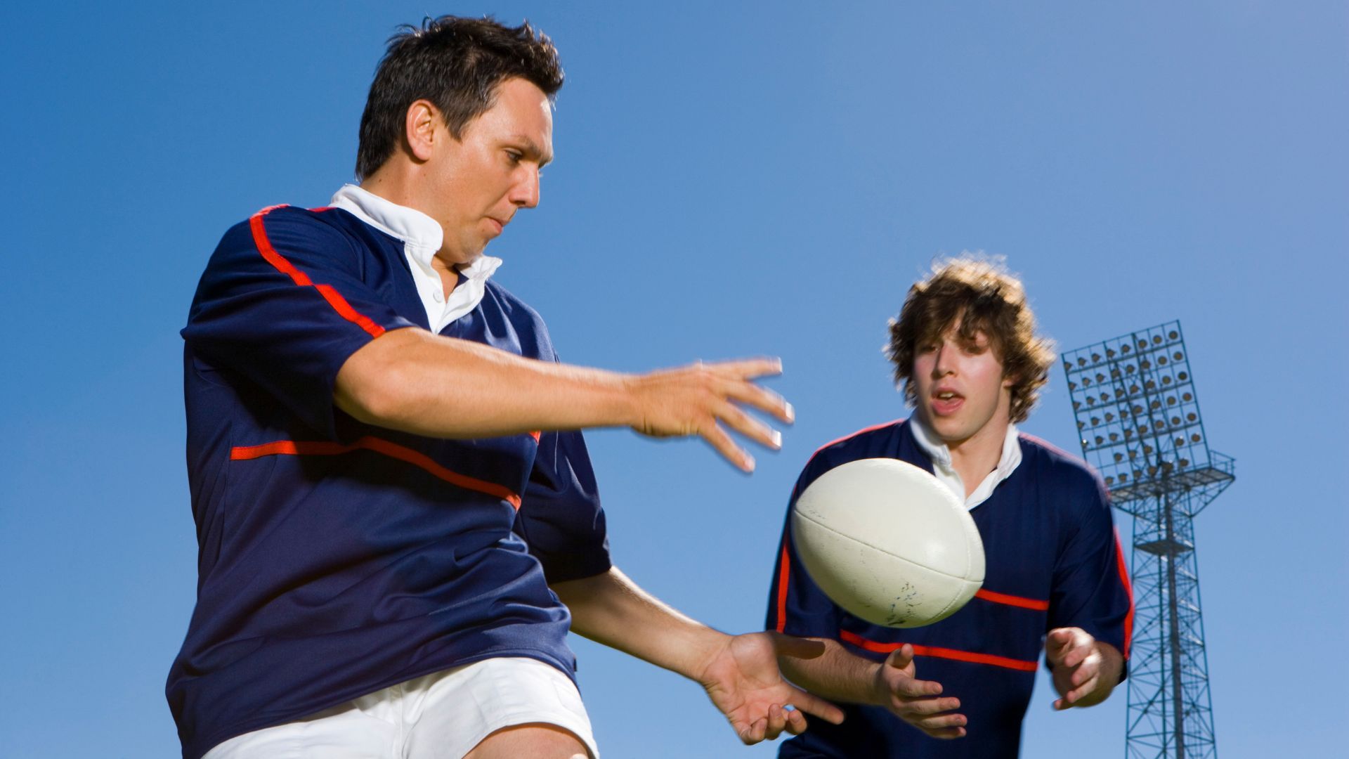 How To Pass A Rugby Ball? | Sharper Rugby
