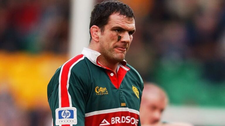 What Is A Lock in Rugby? | Sharper Rugby
