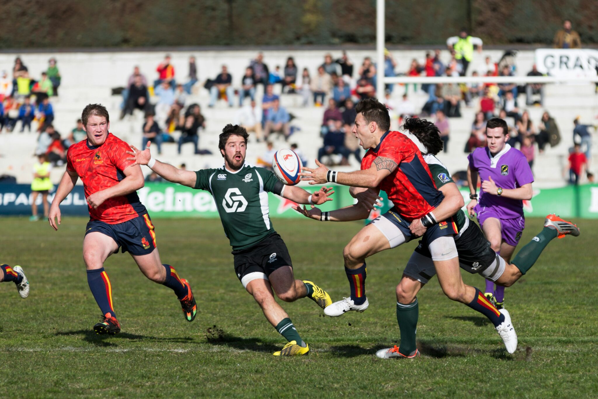 When Did Rugby Union Go Professional? A Game-Changing Moment